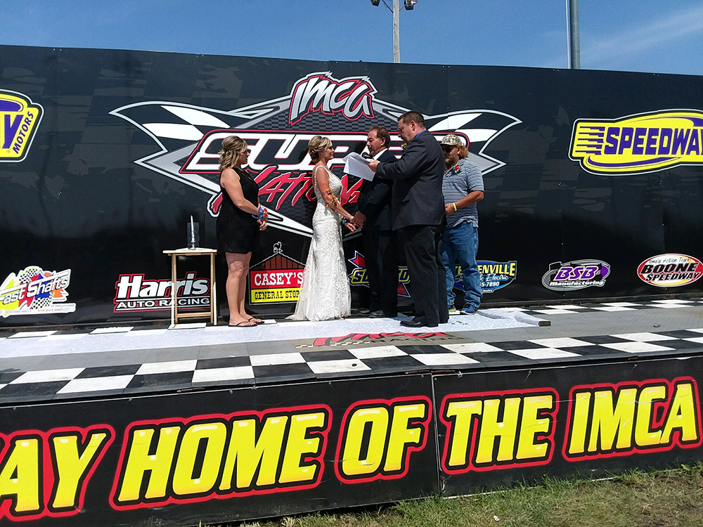 Super Nationals finale starts with I do’s - IMCA - International Motor ...