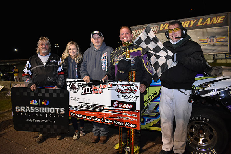 Late pass gives Schoknecht edge to Larson, Shryock tops IMCA Modified ...