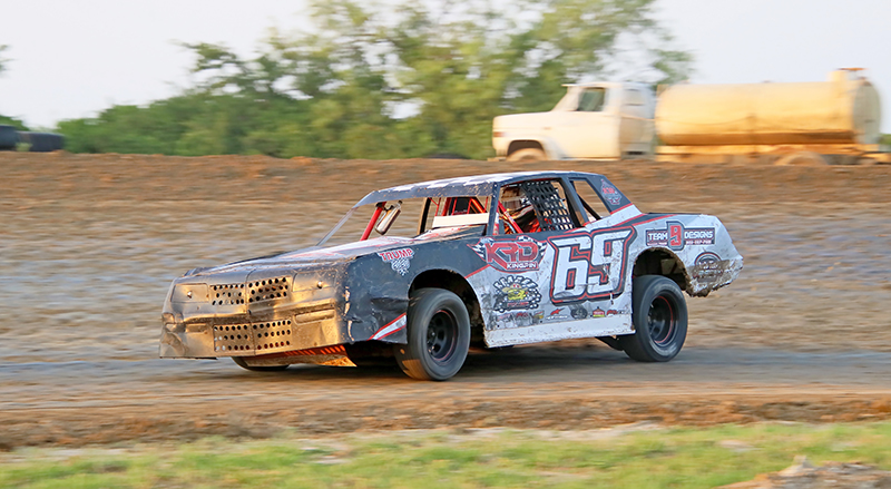 After change of plans, Williams corrals Red River IMCA Stock Car Tour ...