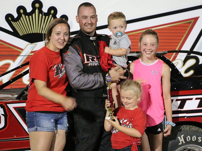 Martin rewrites record book at Independence - IMCA - International ...