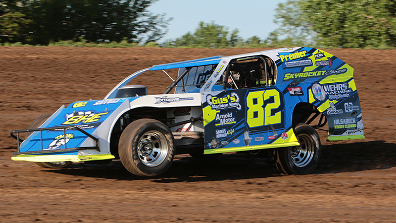 Mcbirnie Tops Imca Modified Rookie Class In Side Biter Chassis North Central Region Imca