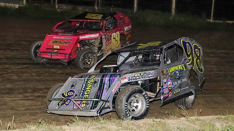 Hometown hero wins NY-Penn IMCA Modified Series feature at The Hill ...