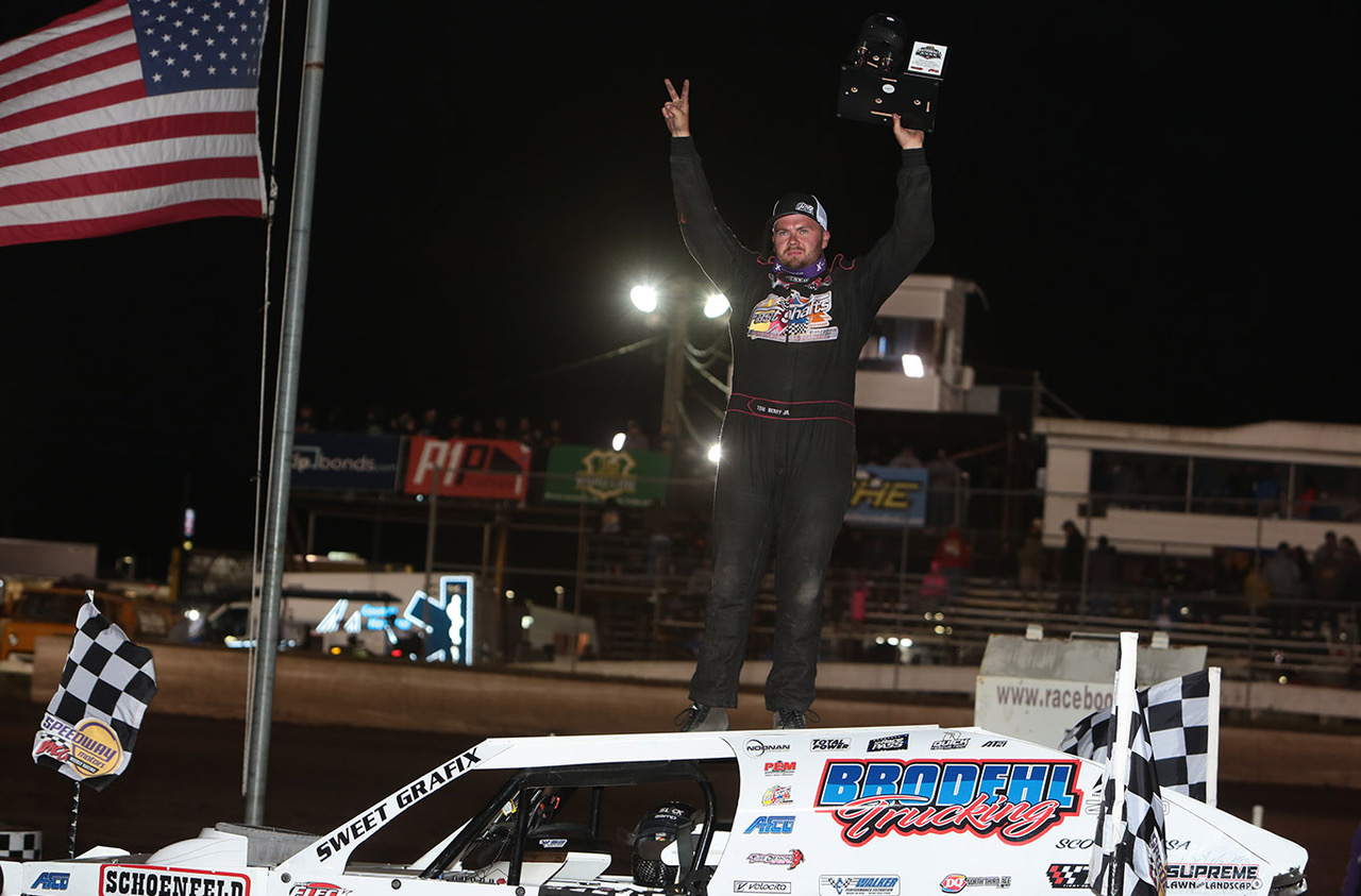 James, Berry are best in Friday Modified qualifiers at Boone - IMCA ...
