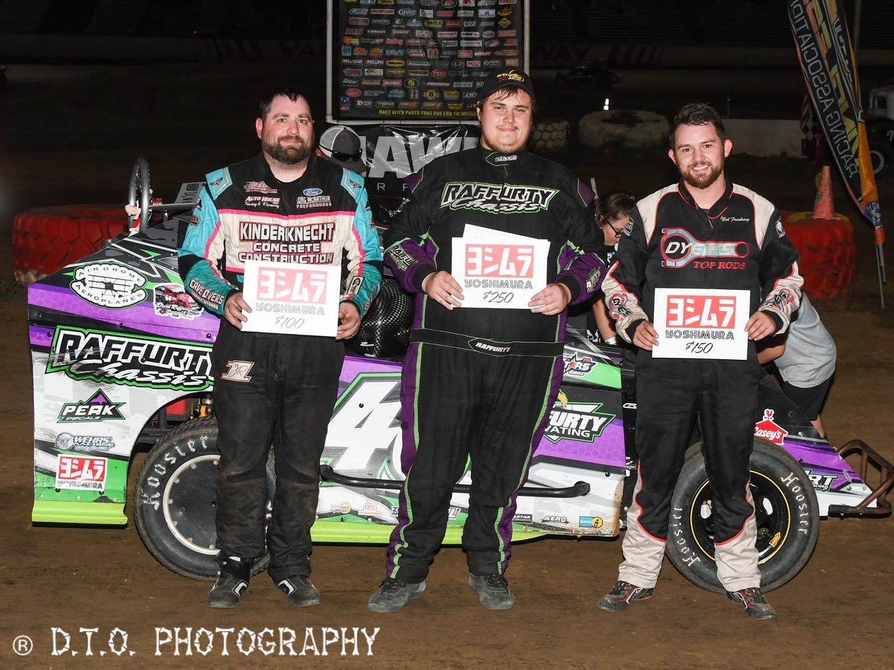 Raffurty wraps up 30-win season with checkers at father’s IMCA STARS ...