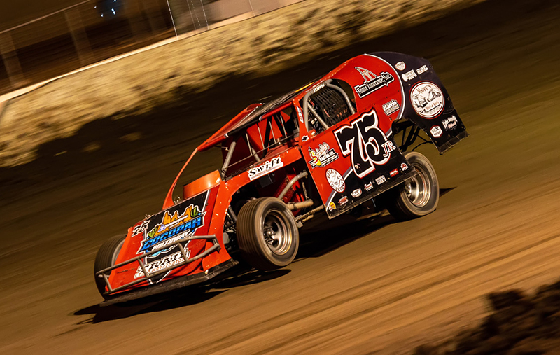 Five win features, five wrap up titles on final night of IMCA.TV Winter ...