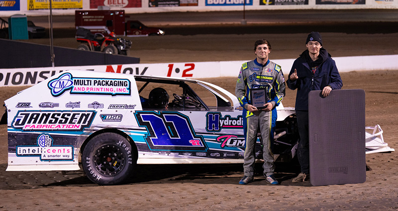 Braaksma schools IMCA Modified foes for second Winter Nationals win - IMCA - International Motor ...