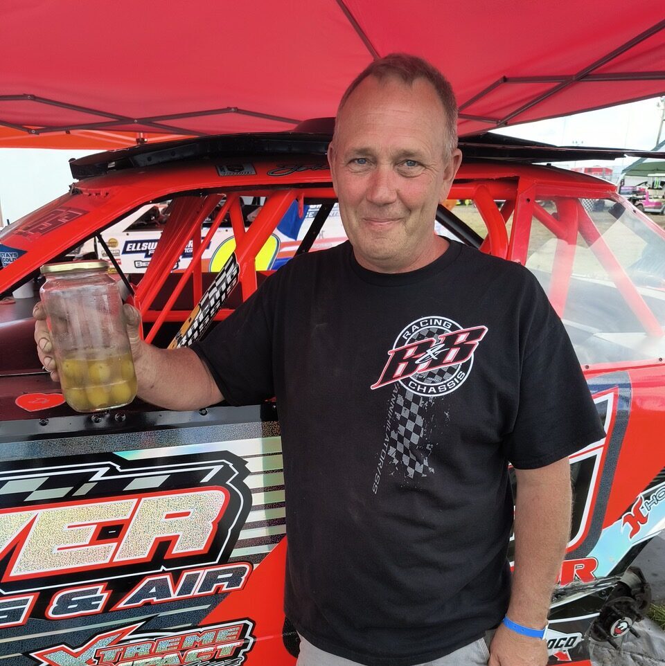 The secret to Oliver’s success ? 5 green olives on race day - IMCA ...