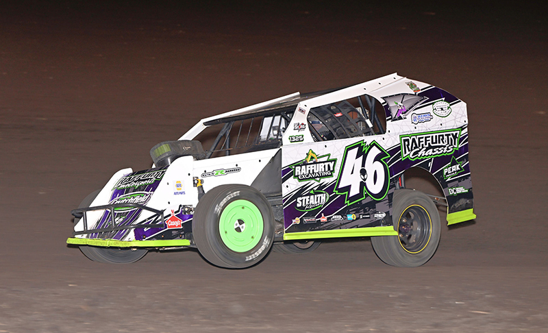 Relaxed approach to racing takes Raffurty to fourth straight IMCA STARS ...