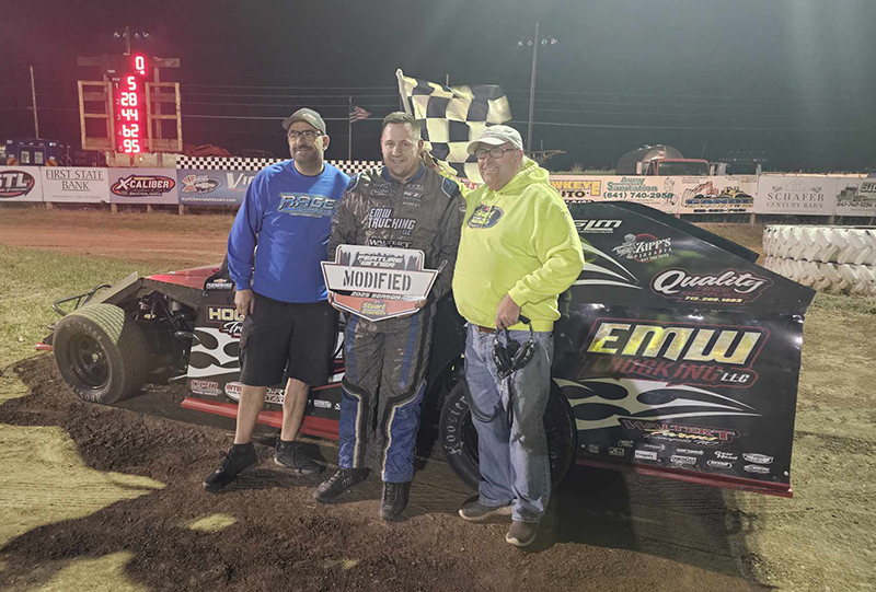 Shute Shines in Stuart Modified Season Opener - IMCA - International ...