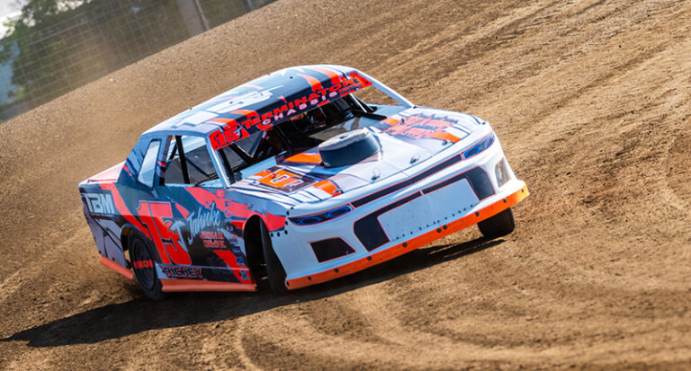 Hibdon Storms to Jamestown Victory in Dakota Classic Modified Tour ...