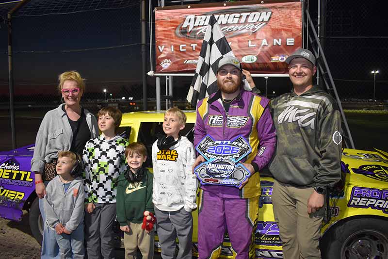 Goettl Gets Arlington Hobby Stock Victory After Wild Main - IMCA ...