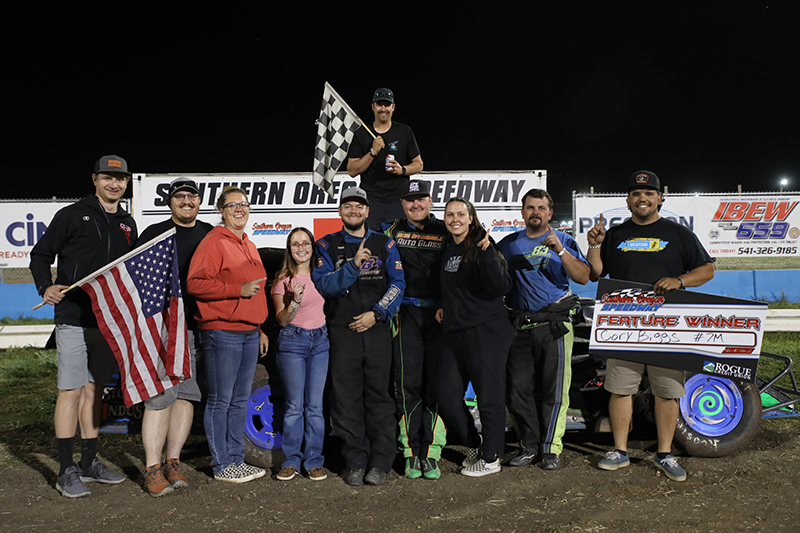 Biggs Survives Wild Southern Oregon SportMod Main for $1,000 Victory ...