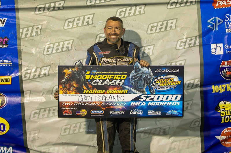 Ferrando Flies to $2,000 West Coast Modified Clash Victory at Grays ...